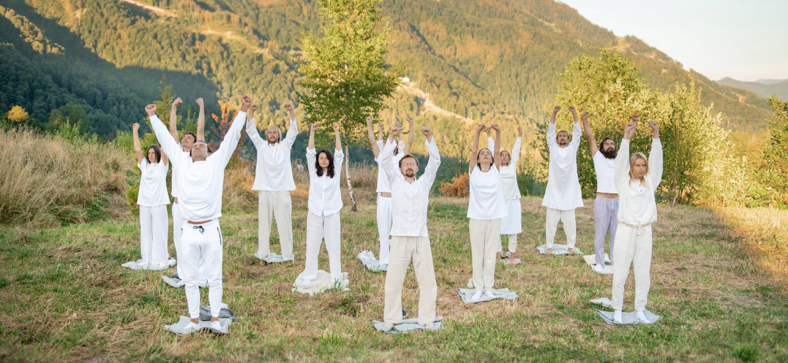 42 Kriya Yoga Techniques: Energizing Yoga Poses for Mind and Body ...